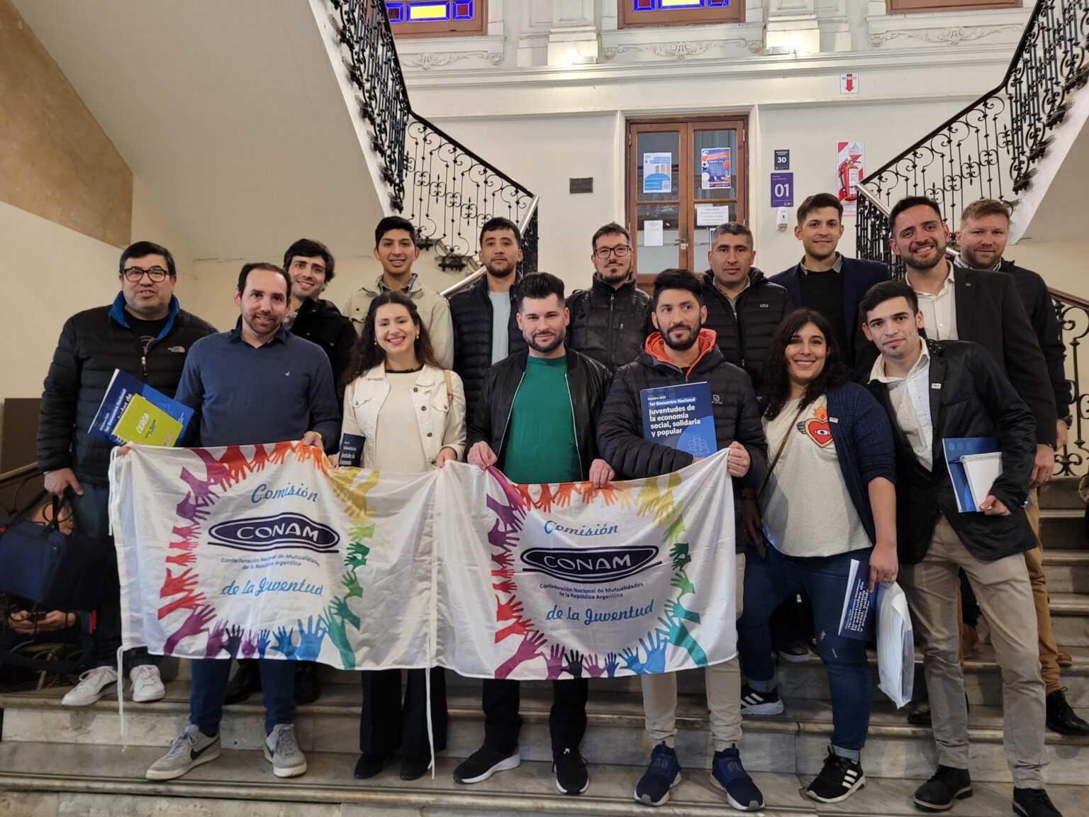 UNA DÉCADA FORTALECIENDO VOCES JÓVENES: CELEBRAMOS EL 10 º ANIVERSARIO ...