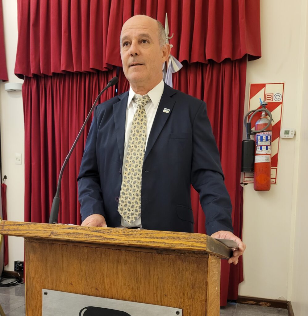 A UN PASO DE SER LEY: CON EL APOYO DE ROBERTO LISKA DE CONAM ...